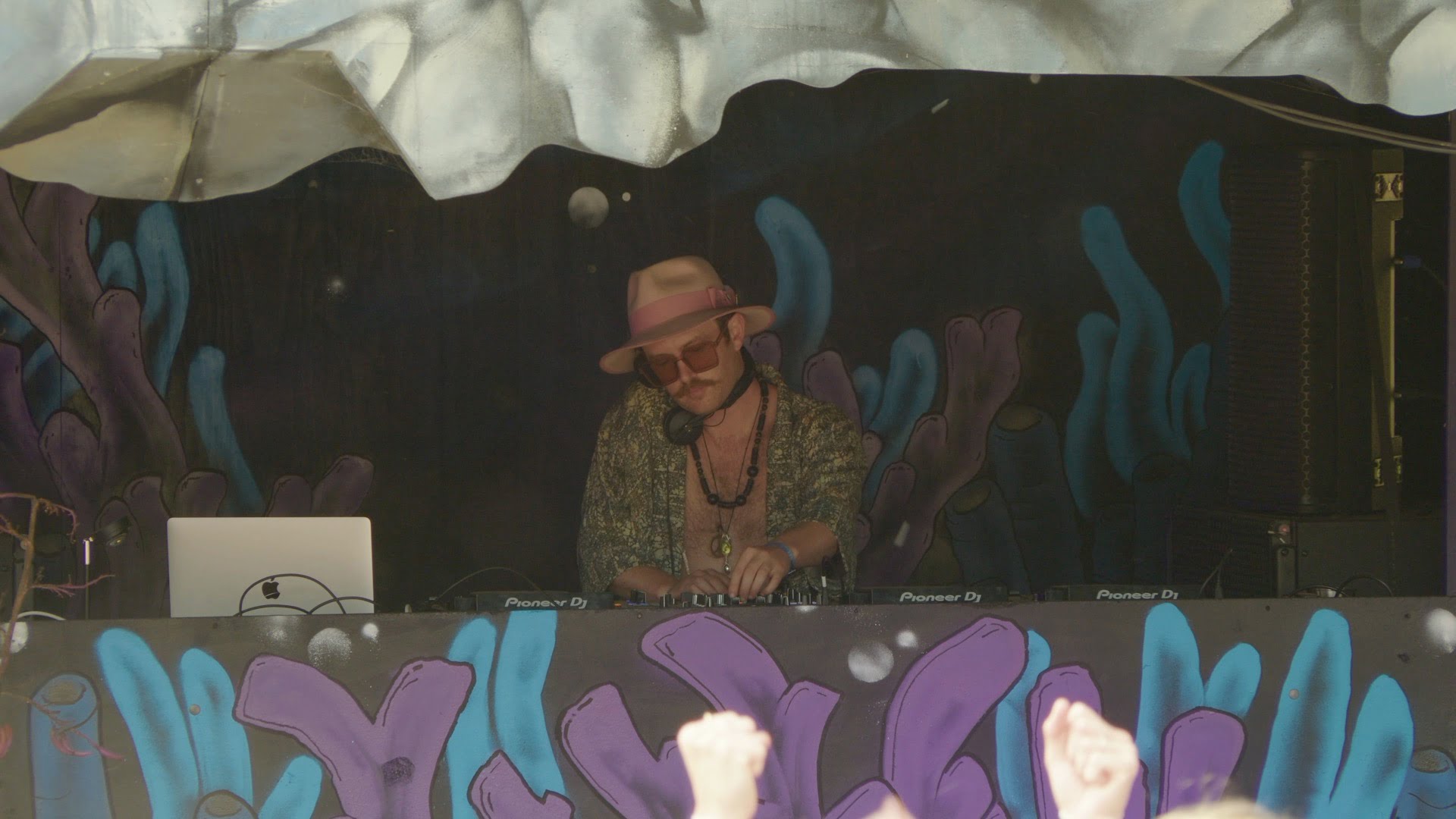 Benthamism - live ON AIR