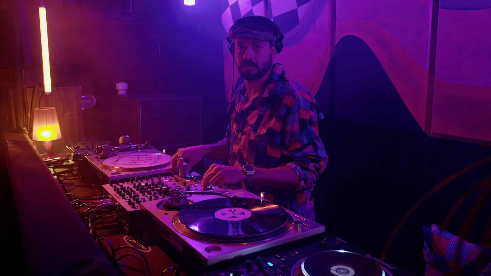 Logan Baker - live ON AIR